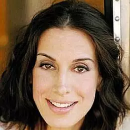 Lisa Arch Net Worth 2025: Money, Salary, Bio | CelebsMoney