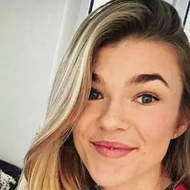 Tess Wester Net Worth 2026: Money, Salary, Bio | CelebsMoney